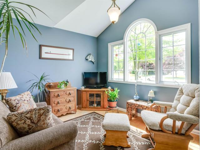5656 Pine Court