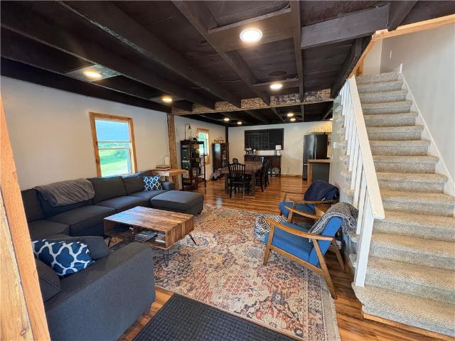 5657 Glendale Road