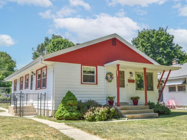 5659 N 69th St, Milwaukee, WI 53218
