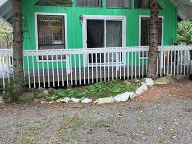 5659 Pembrook Dr, Tobyhanna, PA 18466
