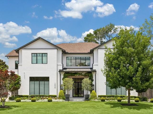 5650 Chevy Chase Dr, Houston, TX 77056