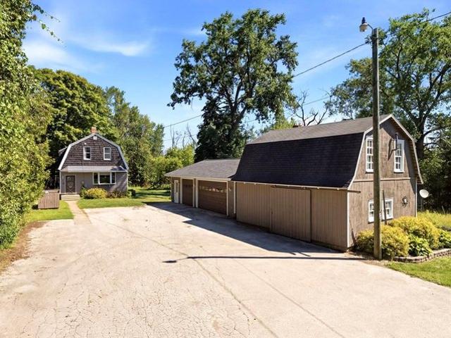 5650 Lake Ln, Sturgeon Bay, WI 54235