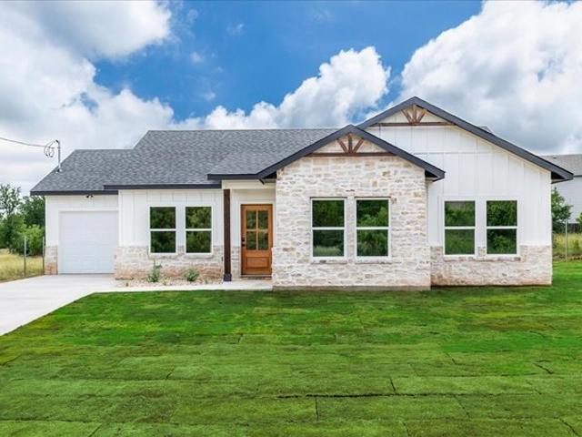 5652 Black Pine Cir, Granbury, TX 76048