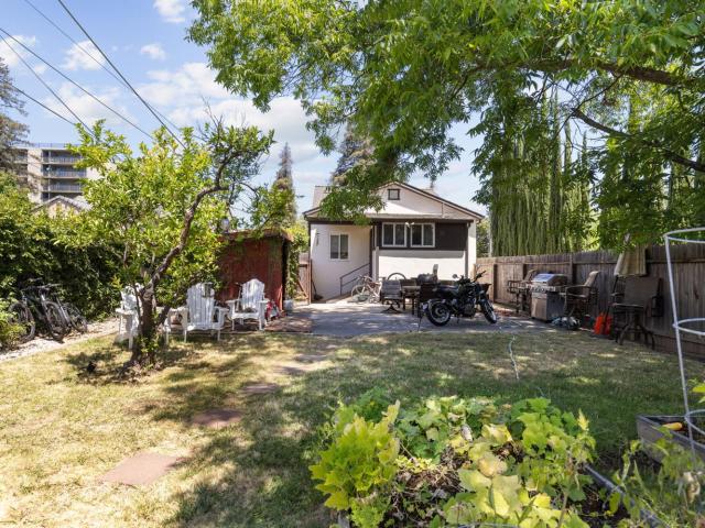 5652 Broadway, Sacramento, CA 95820 | MLS #226083