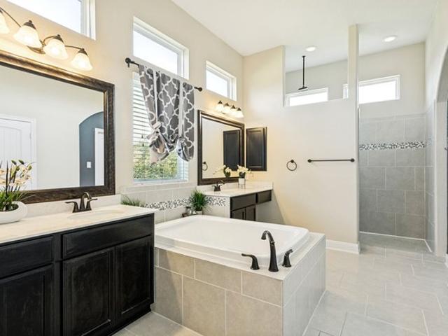 5652 Copper Vly, New Braunfels, TX 78132