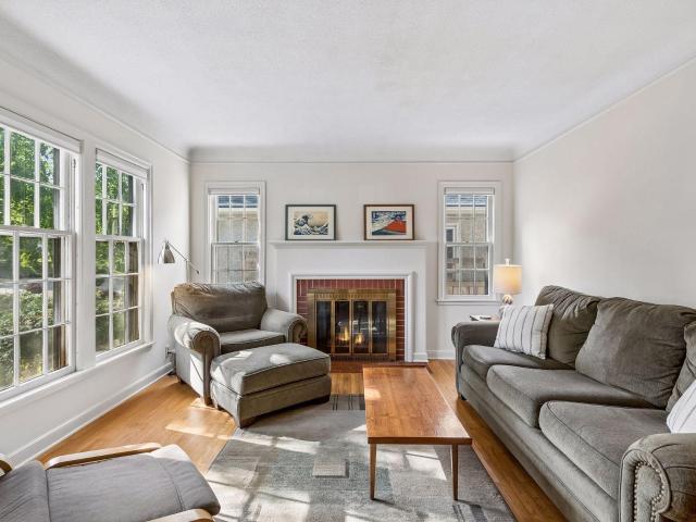 5652 Dupont Avenue S