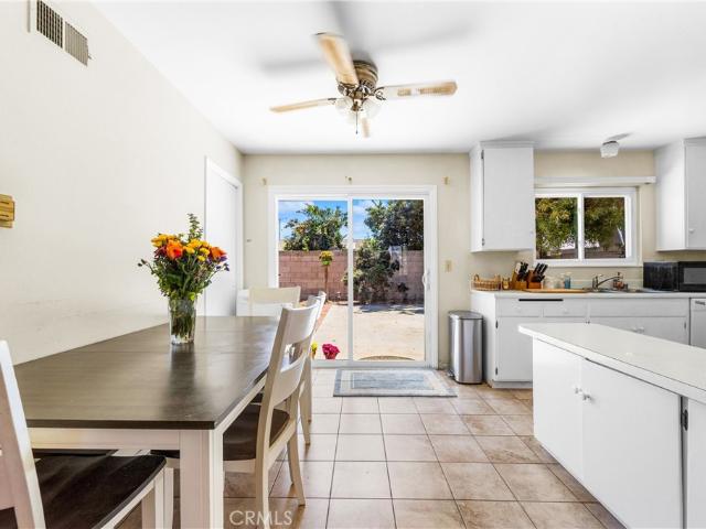 5652 Harold Pl