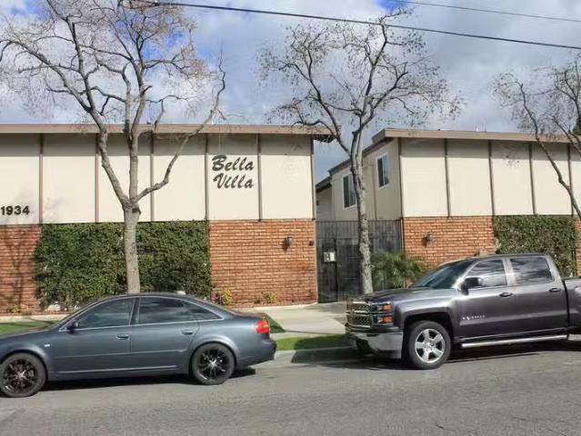 56533490 11934 Bellflower Blvd