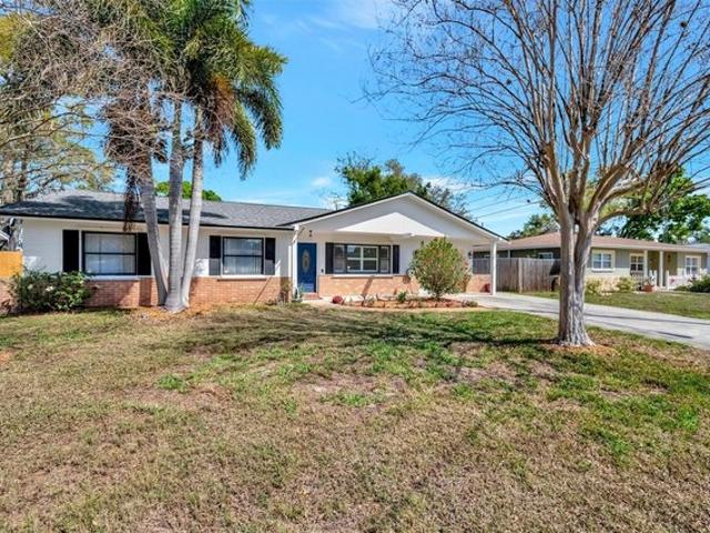 565 55th Ave NE, Saint Petersburg, FL 33703