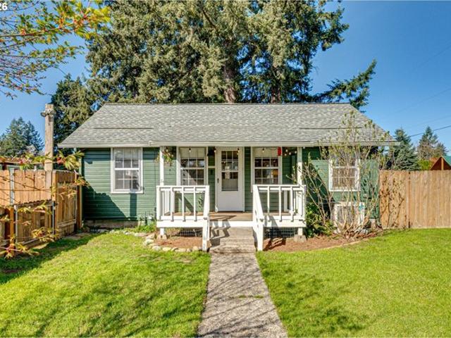 565 9th St, Washougal, WA 98671