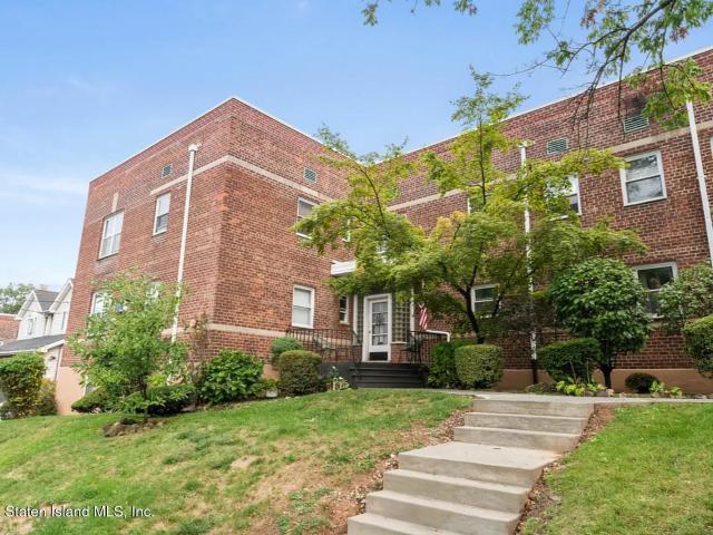 565 Castleton Avenue, Unit 2B