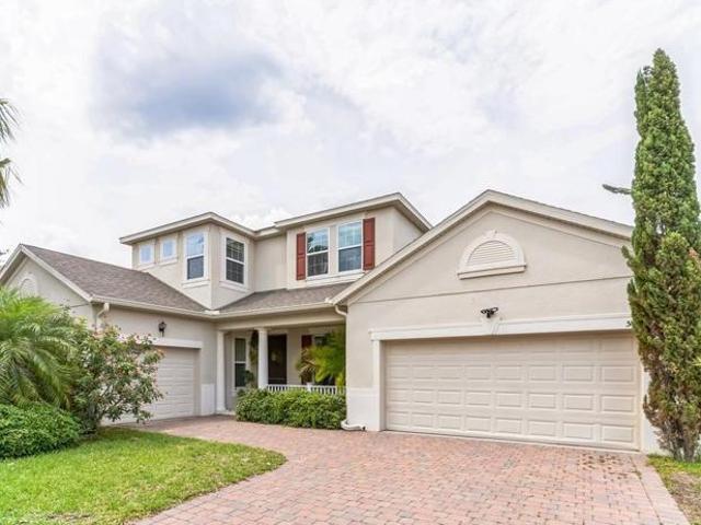 565 Blue Cypress Dr, Groveland, FL 34736
