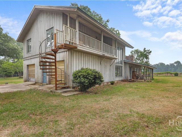565 Bragg