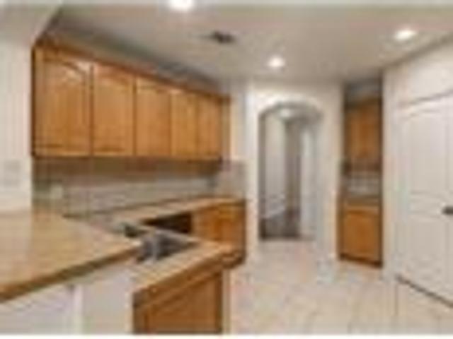 565 Griffith Drive