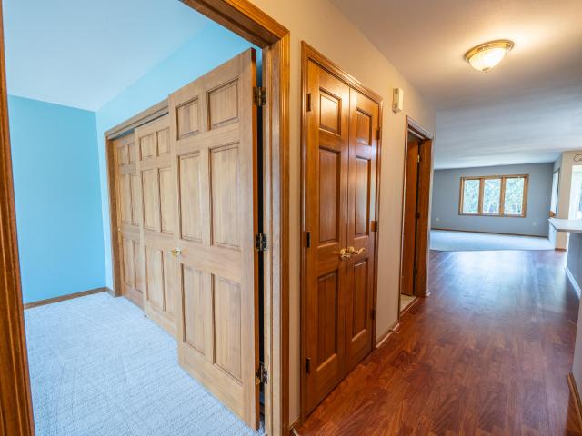 565 Hartford Sq