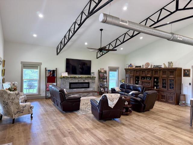 565 Ollie Pouncey Road