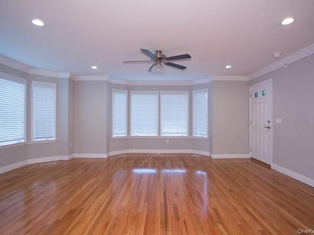 565 Merrick Road 208