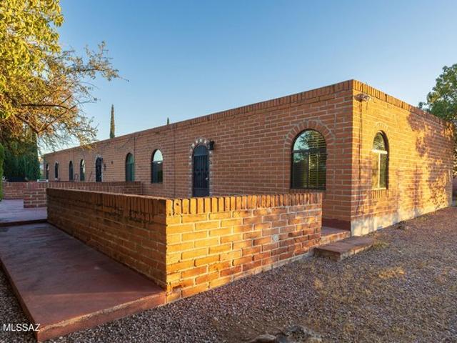 565 N Macnab Dr Apt A, Nogales, AZ 85621