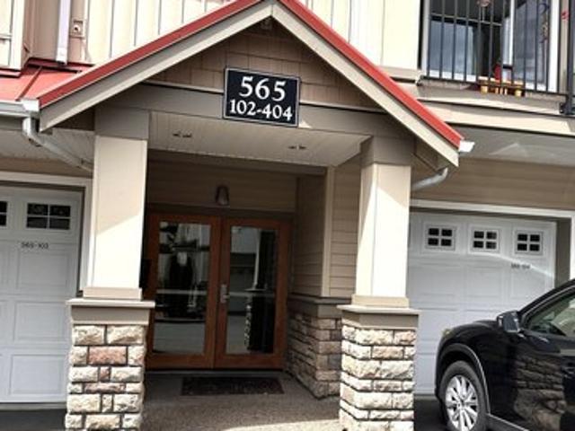 565 NW Lost Springs Ter, Portland, OR 97229