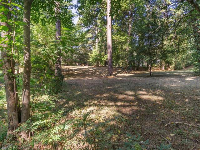 565 Spring Lake Dr, Shreveport, LA 71106 | MLS #20565
