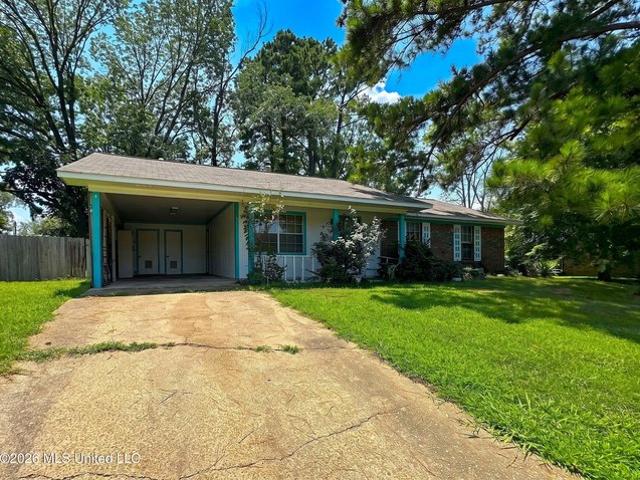565 Sunny Orchard Ln, Clinton, MS 39056
