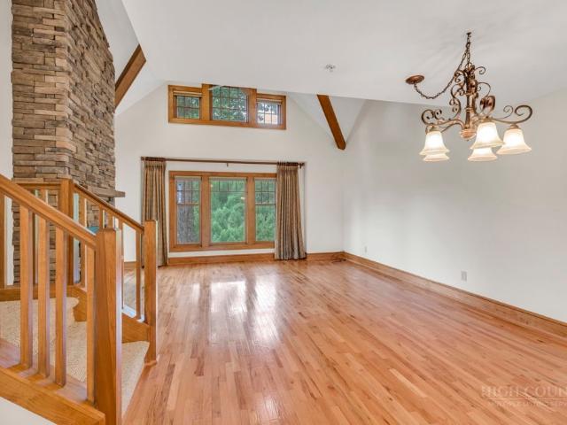 565 Peaceful Haven Drive M 3