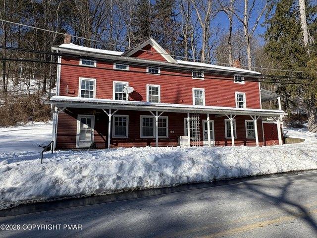 565 River Rd, East Stroudsburg, PA 18301