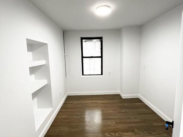 565 W 162 ST BRAND NEW ROOMS WITH W/D