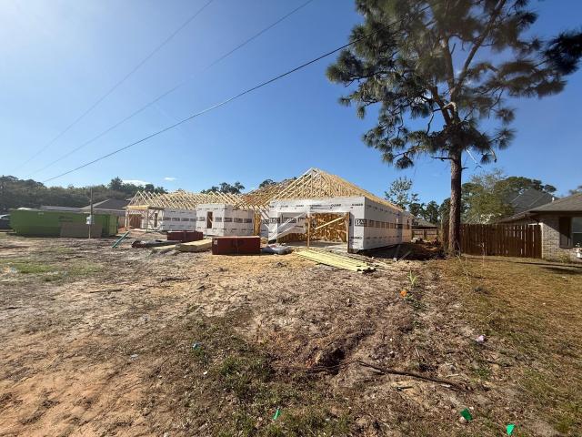 565 W Pine St, Mary Esther, FL 32569 | MLS #1000 | Compass