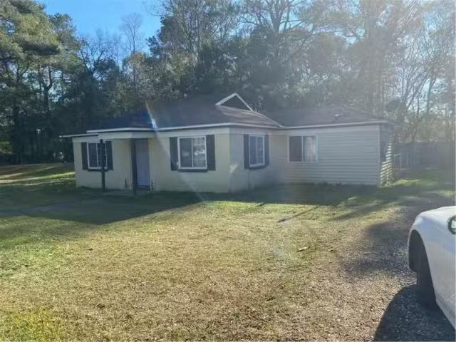 565 WILSON BLVD, AXIS, AL 36505