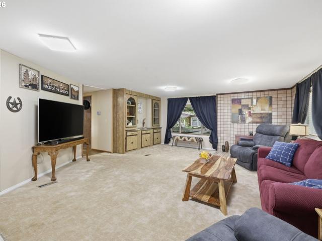 56640 mckenzie hwy # m10