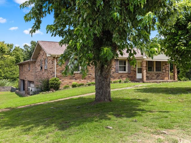 5664 Eatons Creek Rd