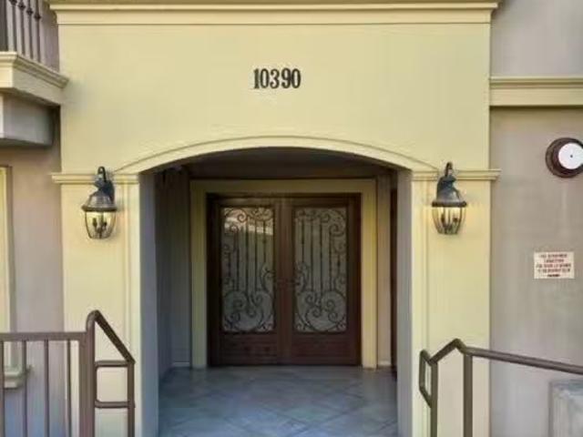 56657599 10390 La Grange Ave #304