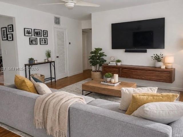 5665 SW 80th St Unit 62B, Miami, FL 33143