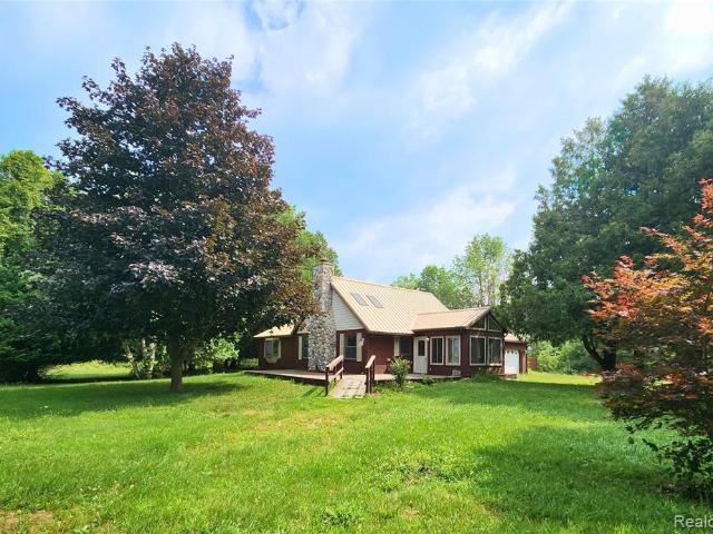 5665 White Creek Road