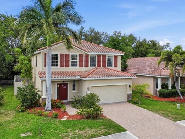 5666 Aaron Ct, Sarasota, FL 34232