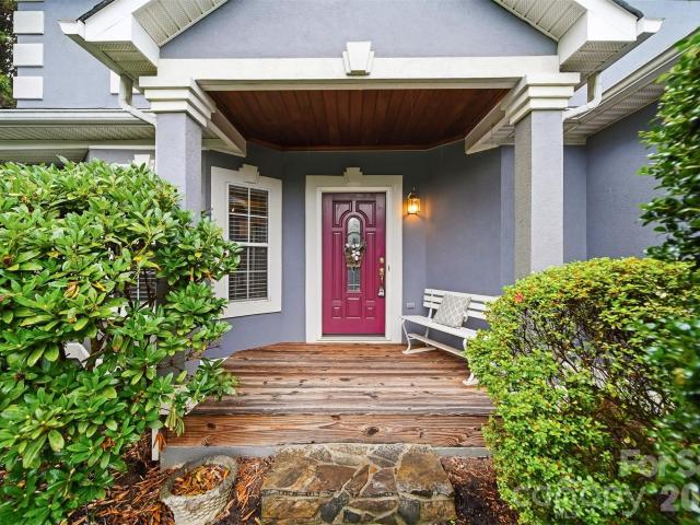 5666 Gold Creek Bay Drive