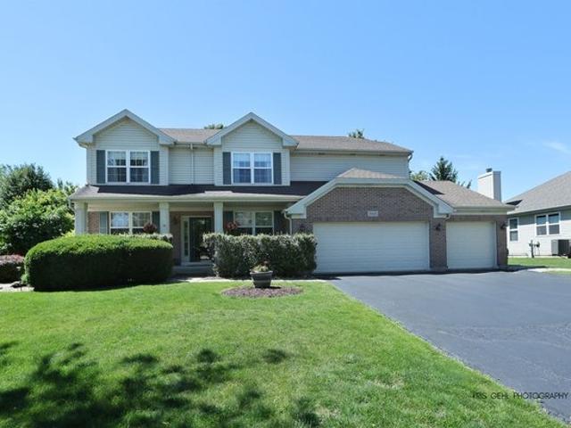 5667 Steeple Pointe Blvd, Gurnee, IL 60031
