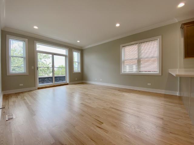 5667 W Higgins Avenue # 1E