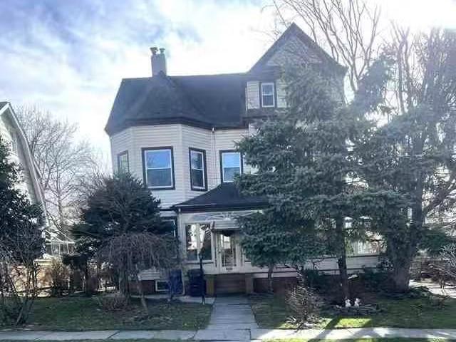 56686405 207 Donaldson Ave Unit 2
