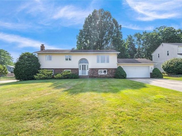 5669 Marble Ln, Willoughby, OH 44094
