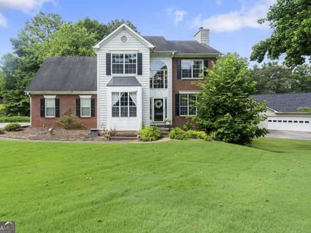 5660 Bridle Glen Dr, Sugar Hill, GA 30518