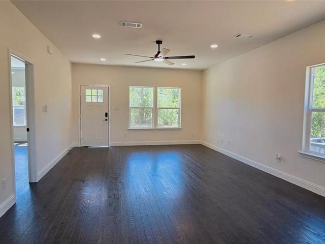 5660 Lone Star Circle