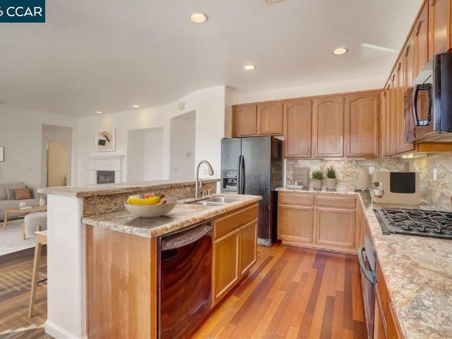 5660 Vista Drive