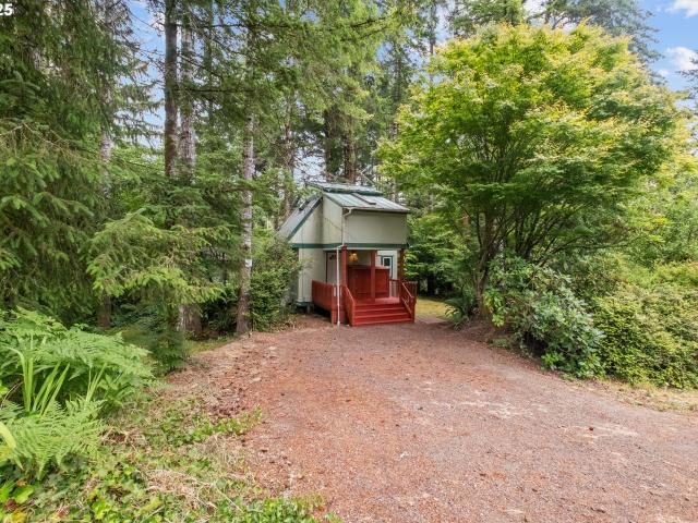 5661 Buck Lake RD