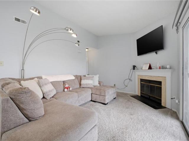 5661 Summit ARCH