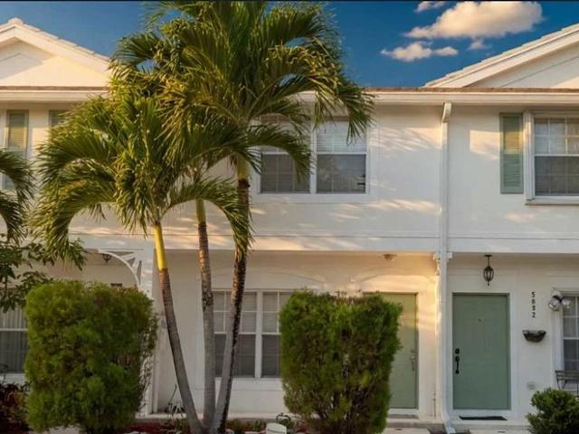 5662 NW 99th Way, Coral Springs, FL 33076