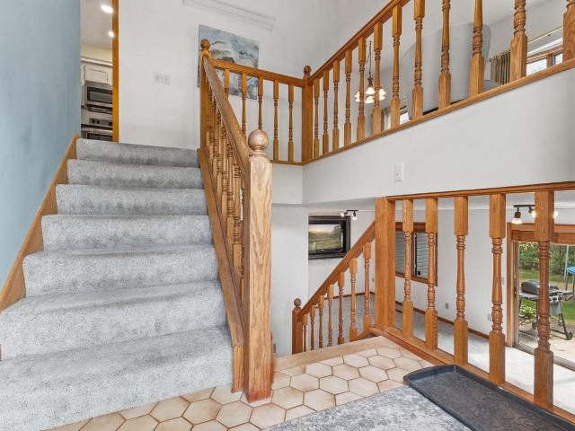 5662 Royal Oaks Drive