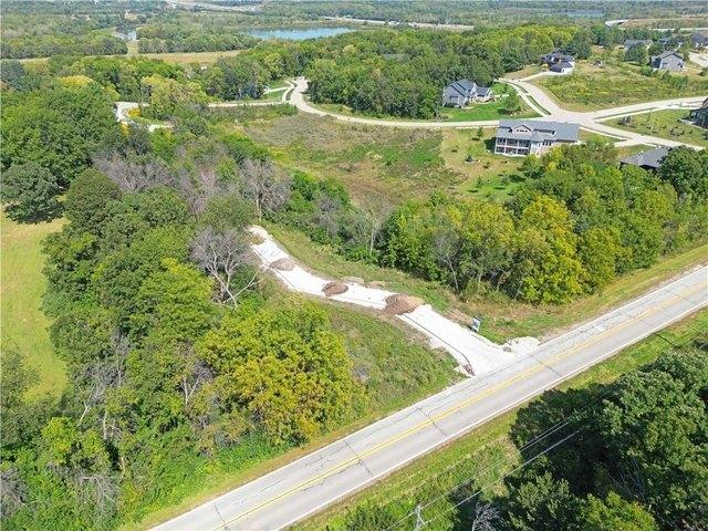 5663 SW Maffitt Lake Rd, West Des Moines, IA 50265