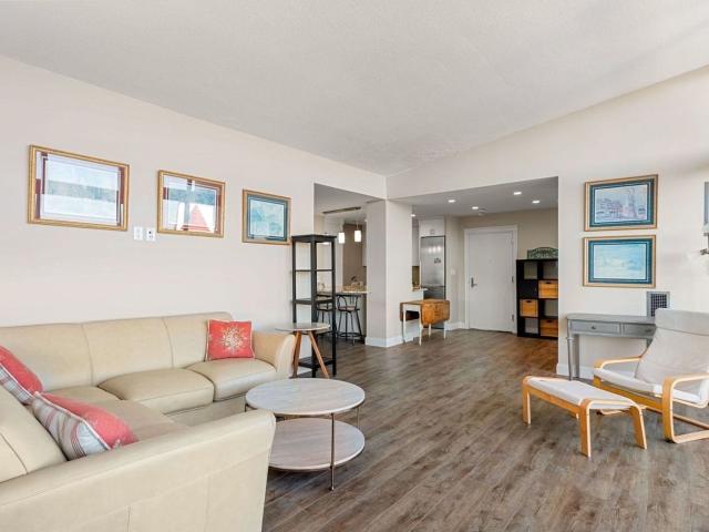 566 Commonwealth Avenue PH2, Boston, US, MA